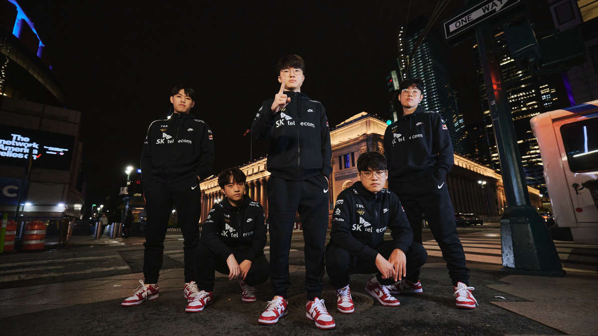 T1 y EDward Gaming fueron los primeros equipos en clasificarse para Worlds 2022. LoL noticias ...